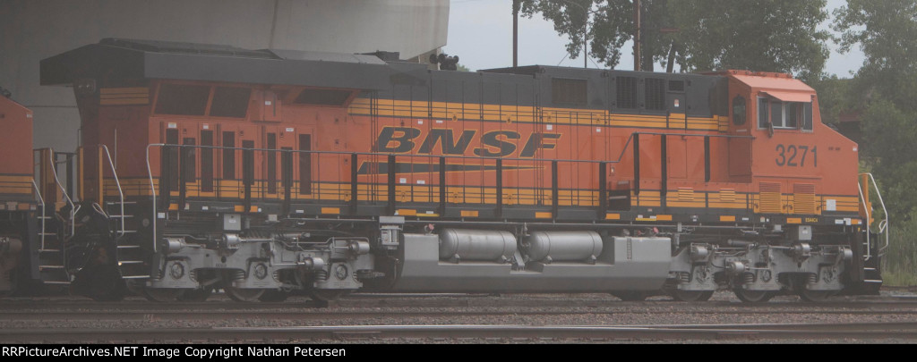 BNSF 3271